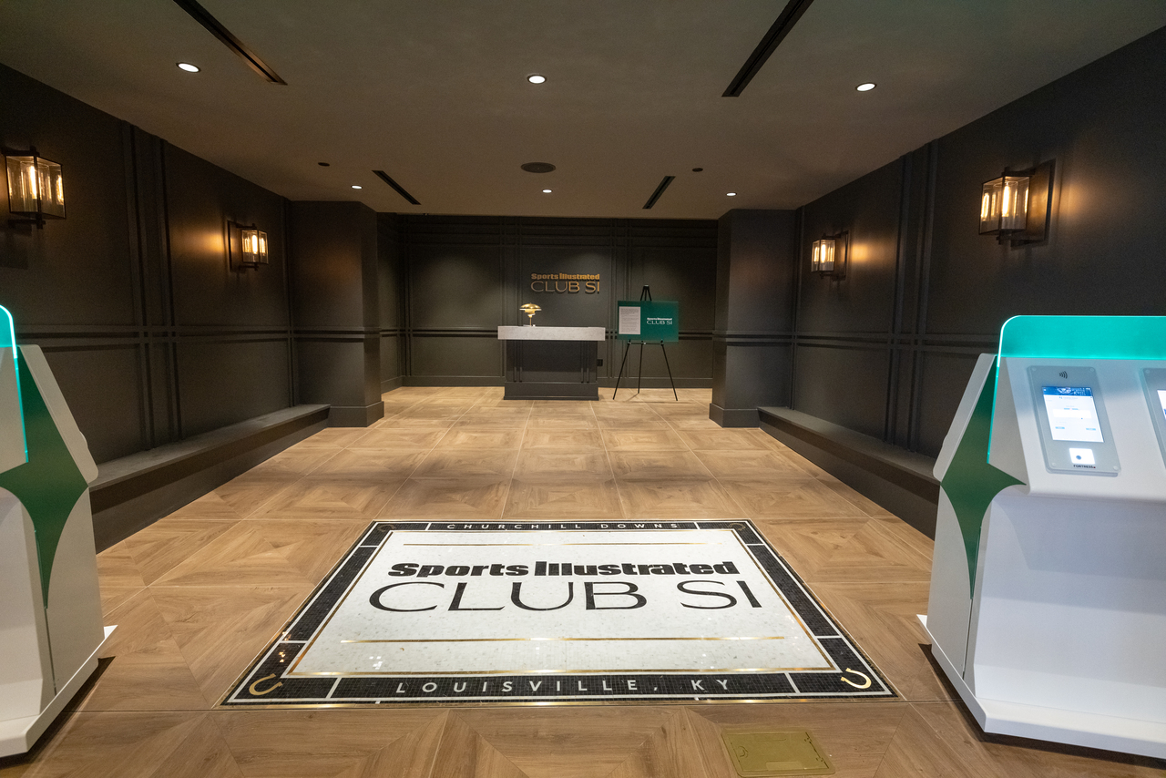 Club SI & Enclosure | Premium Dining | Seats | Kentucky Derby