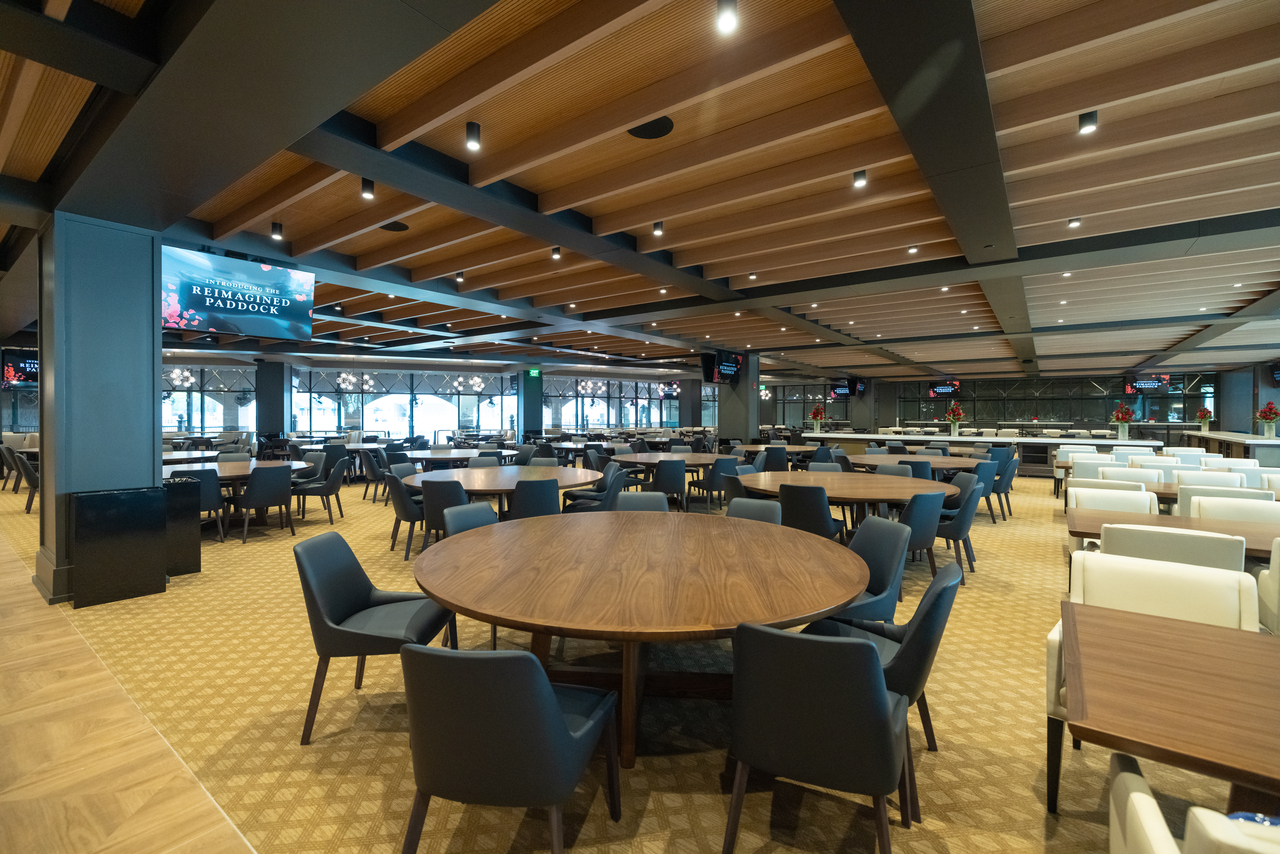 Club SI & Enclosure | Premium Dining | Seats | Kentucky Derby