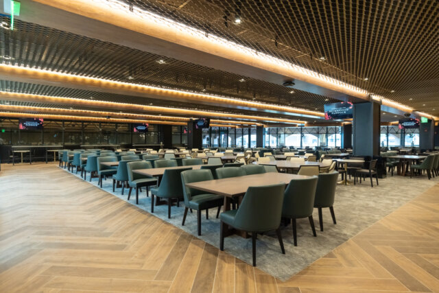 Woodford Reserve Paddock Club & Enclosure | Luxury Dining | Seats ...