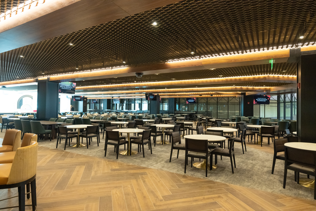 Woodford Reserve Paddock Club & Enclosure | Luxury Dining | Seats ...