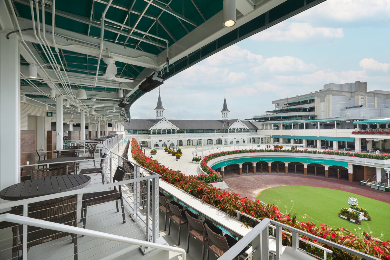 Paddock Seating | Seating experience | Kentucky Derby