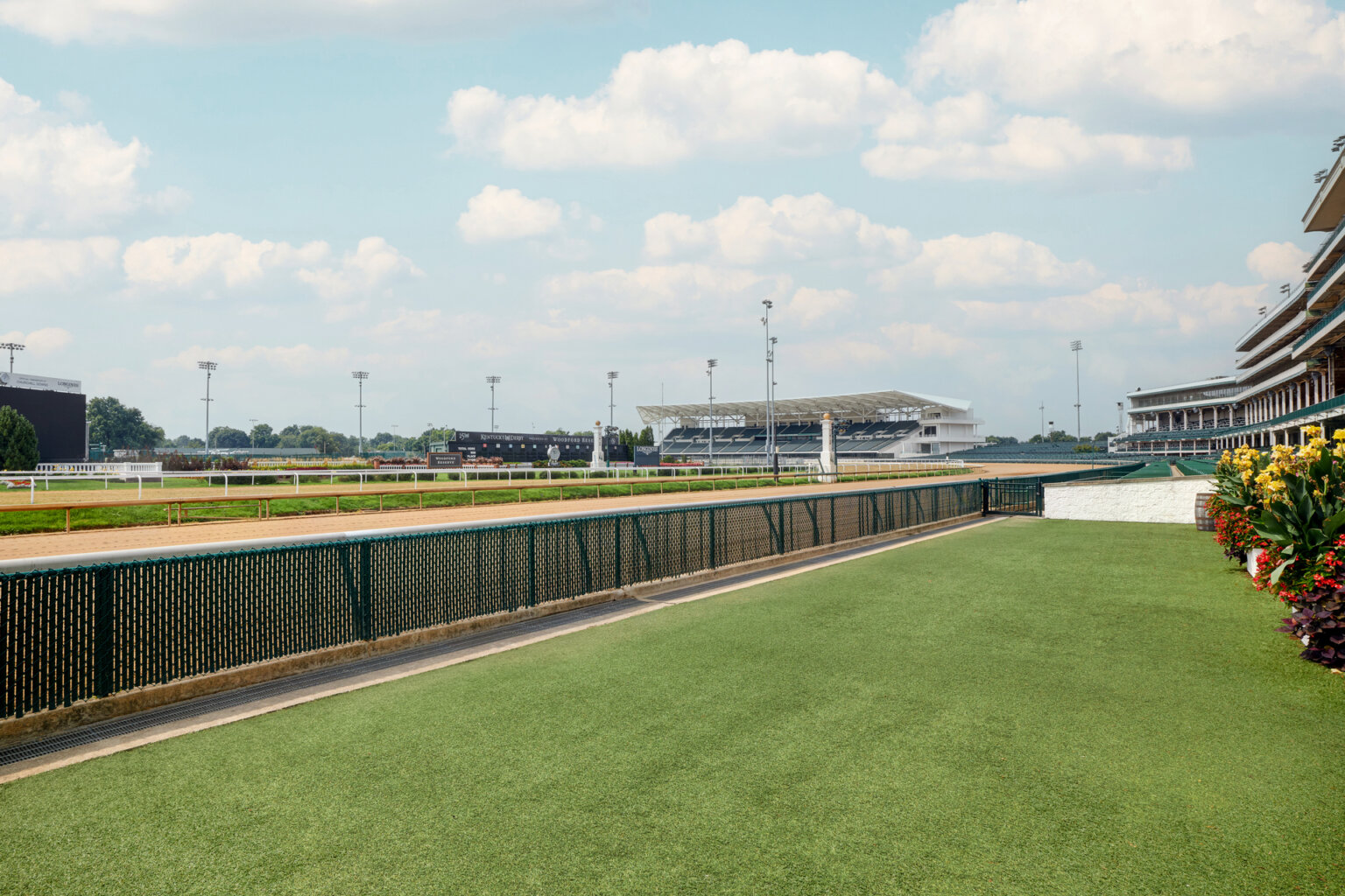 Club SI & Enclosure | Paddock Seating | Seats | Kentucky Derby