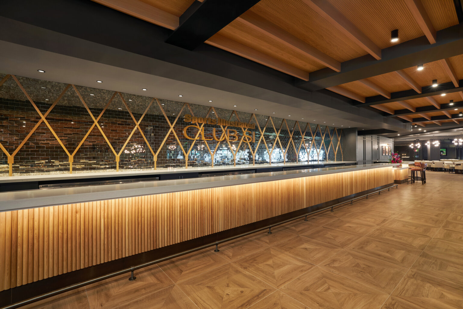 Club SI & Enclosure | Premium Dining | Seats | Kentucky Derby