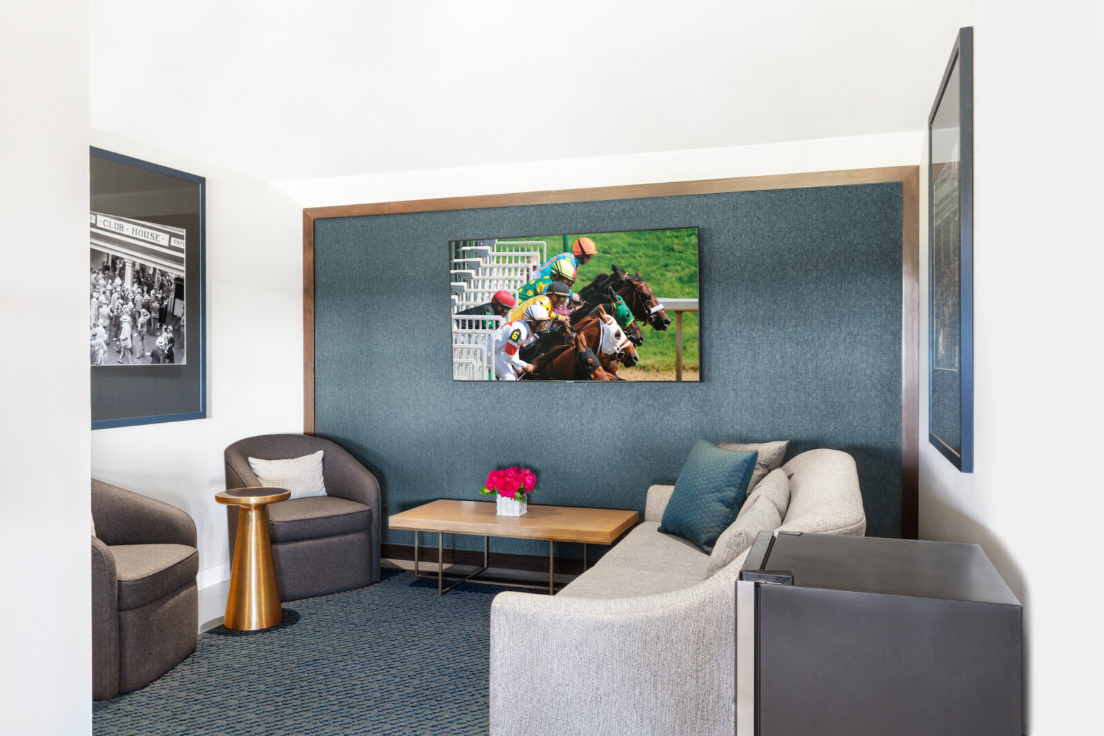 Homestretch Rail Lounges & Terrace | Premium Dining | Seats | Kentucky ...