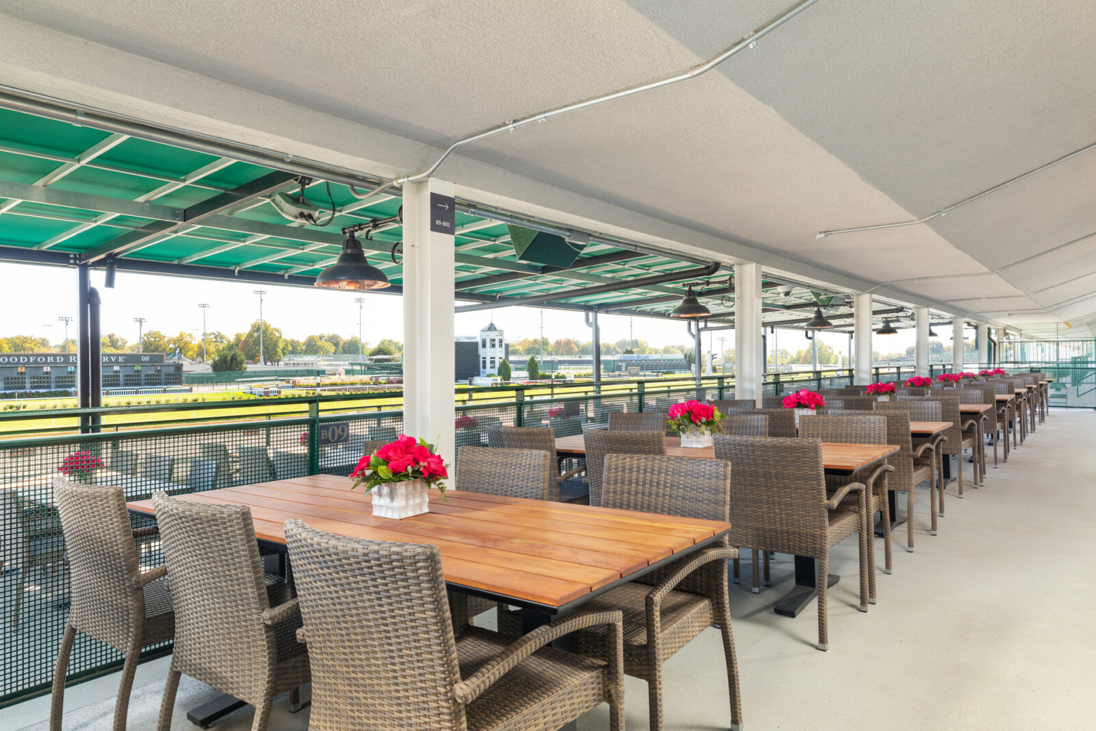 Homestretch Rail Lounges & Terrace | Premium Dining | Seats | Kentucky ...