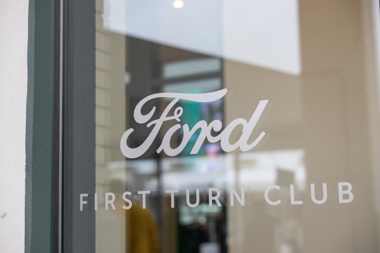 Ford First Turn Club Dining | Premium Dining | Seats | Kentucky Derby