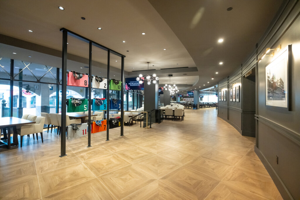 Dining | Seating experience | Churchill Downs