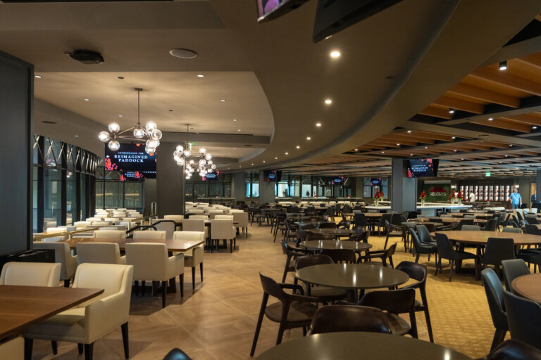 Club SI & Enclosure | Dining | Seats | Churchill Downs