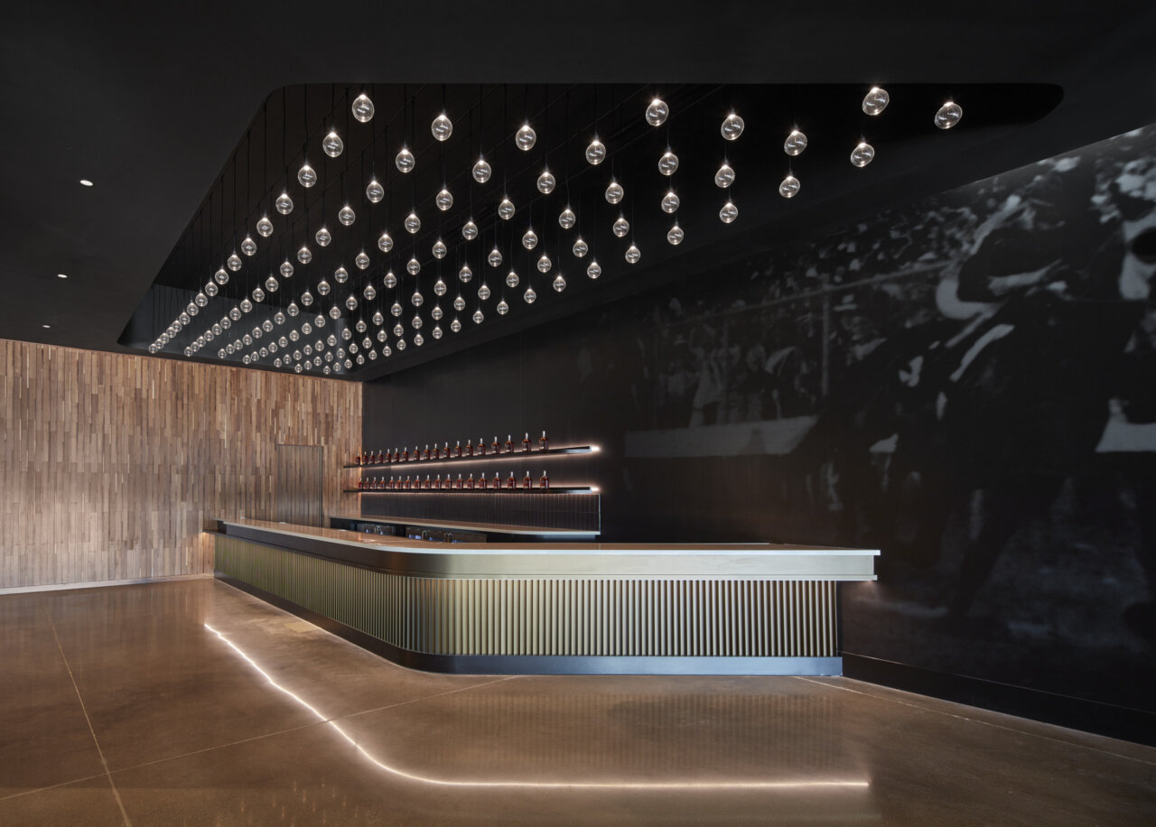 Ford First Turn Club | Dining | Seats | Churchill Downs