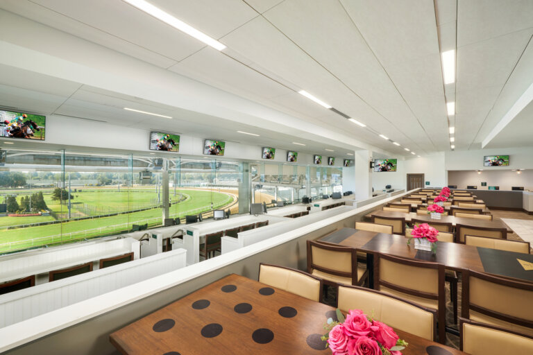 Roses Lounge | Dining | Seats | Churchill Downs