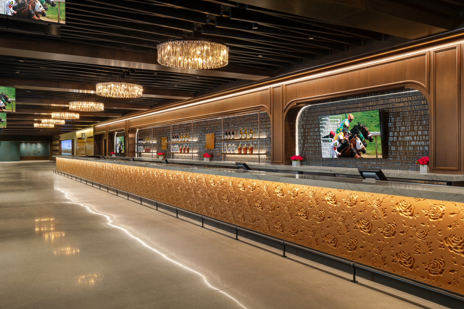 Homestretch Club | Dining | Seats | Churchill Downs