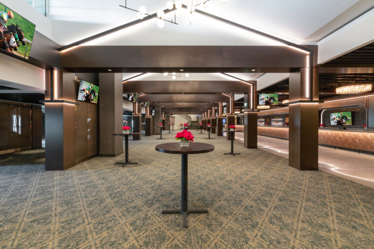 Homestretch Club | Dining | Seats | Churchill Downs