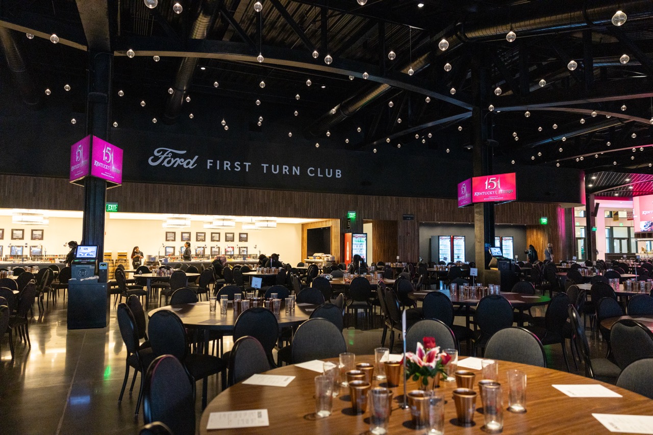 Ford First Turn Club | Dining | Seats | Churchill Downs